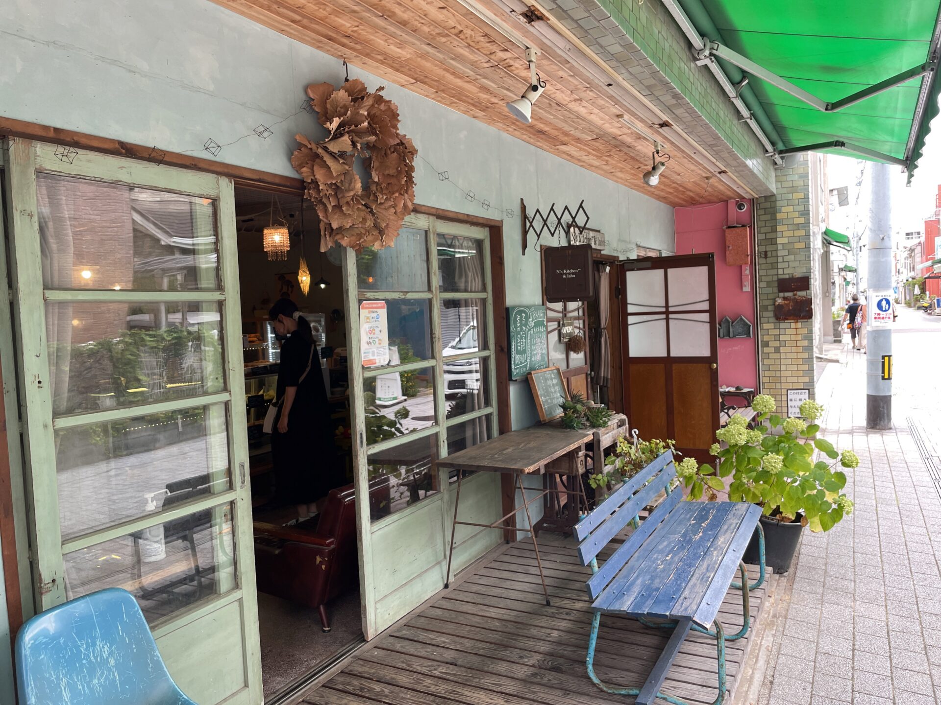 【N's Kitchen & labo】レトロな雰囲気でお洒落な店内！スコーンは味と香りが凄く良い！ | えひめオッさんポ♪